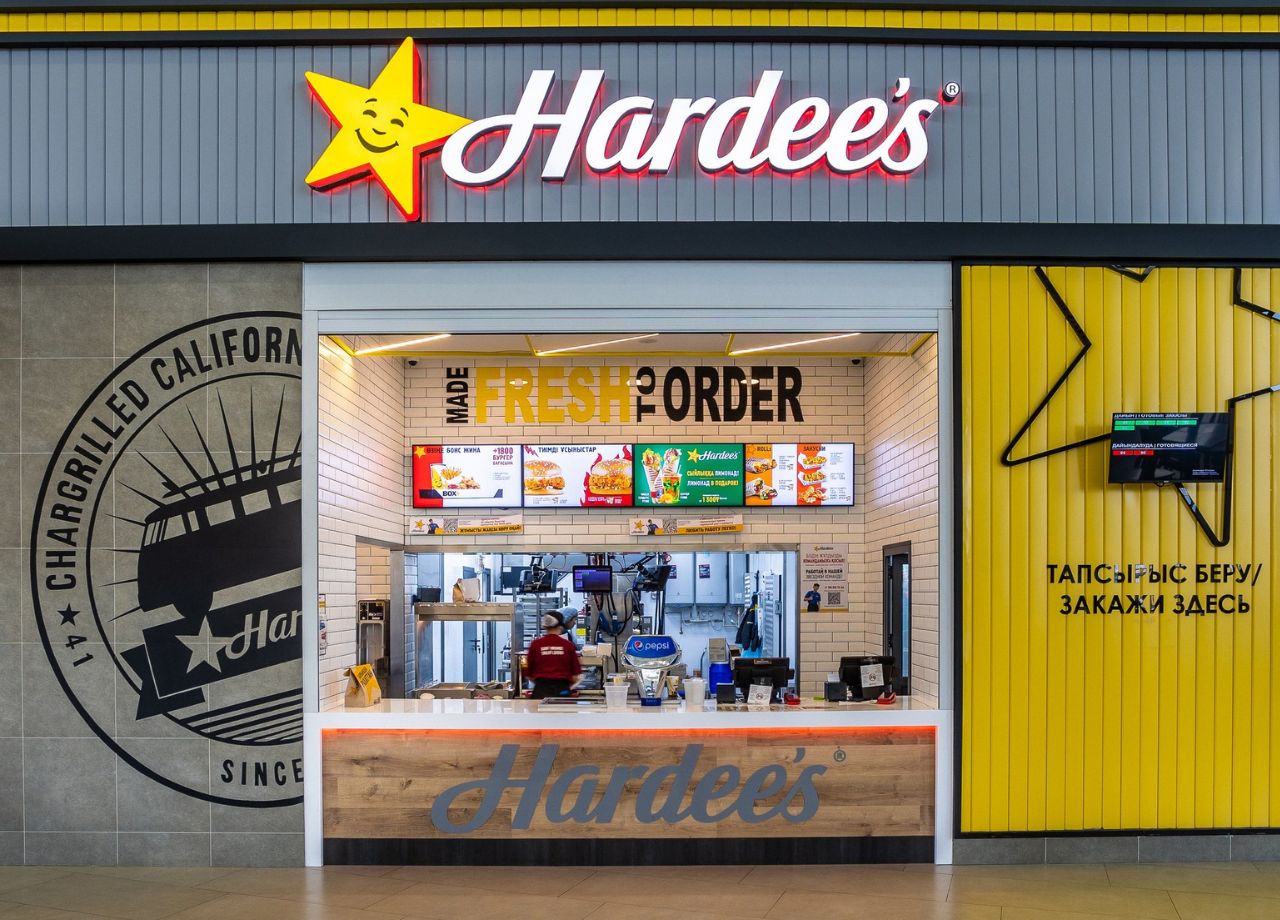 Hardees — Aport Mall East